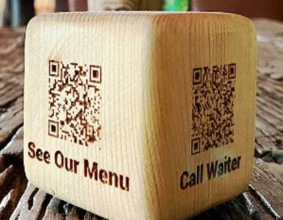 Custom Table Top Plates & Signs in Dubai | Deluxe Printing